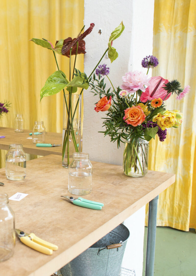 Flower Delivery NYC | Flower Pickup | Stems Brooklyn